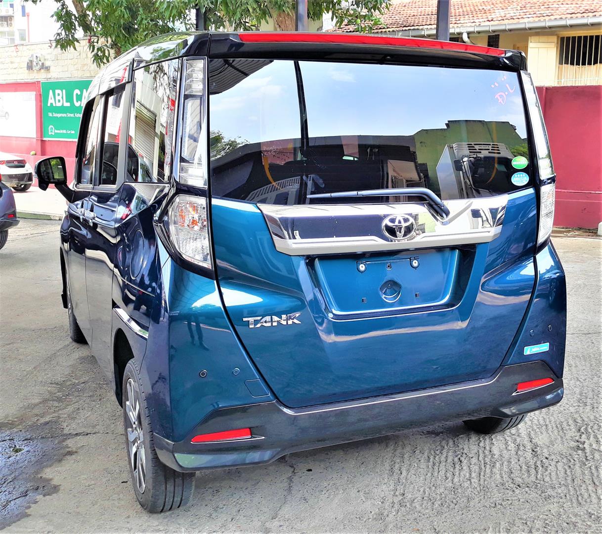 Toyota Tank Custom GT 2018 - Ali Brothers