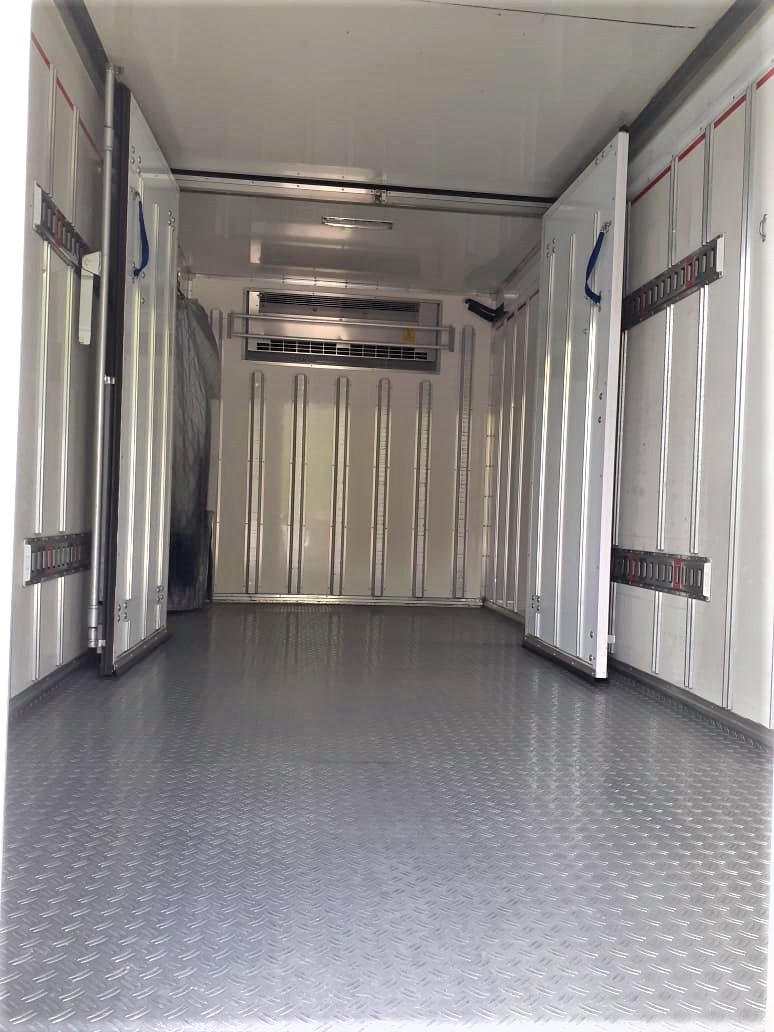 Isuzu Freezer Truck - Ali Brothers