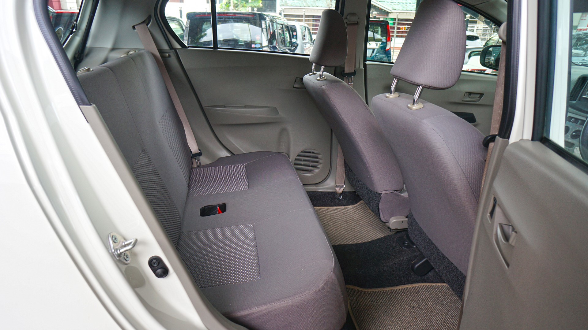 Daihatsu Mira 2017 - Ali Brothers