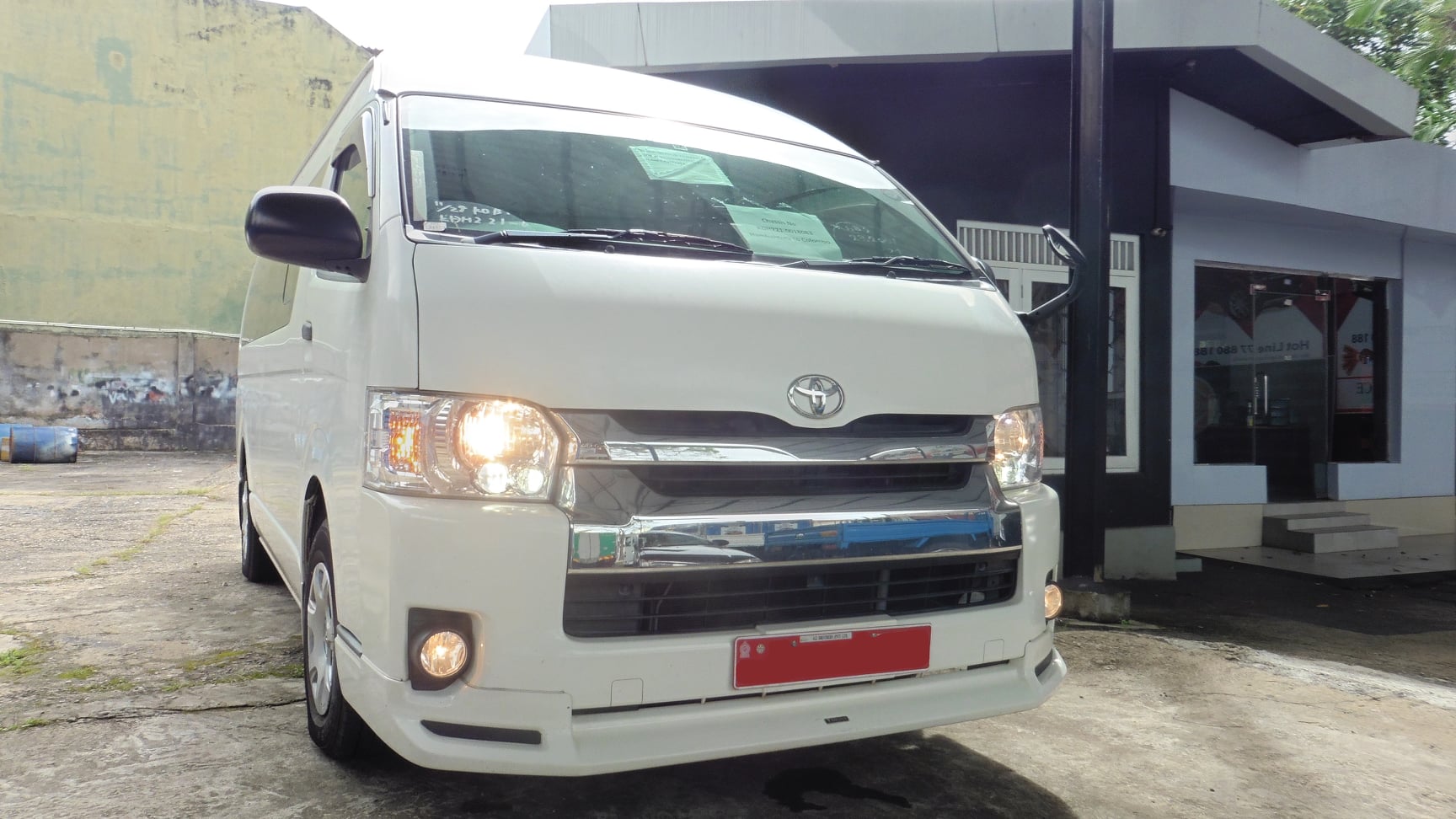 Toyota KDH 221 - Ali Brothers